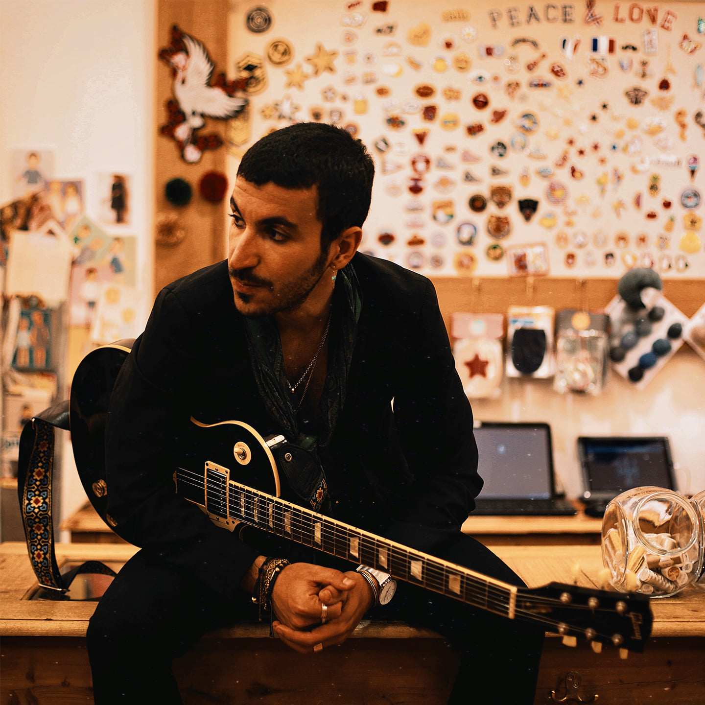 « Sur le fil », le nouveau single de Tēo - Just Music